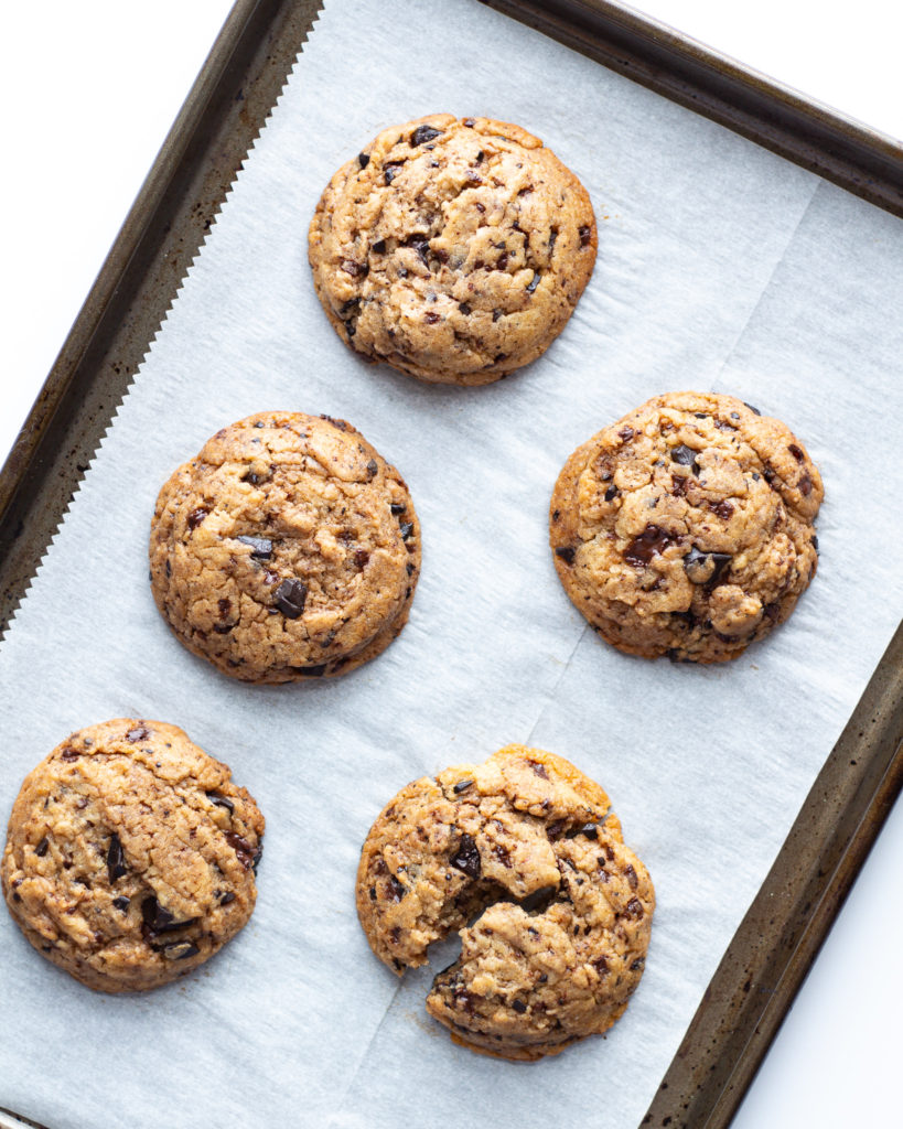 Vegan Brown Butter Chocolate Chip Cookies - Justine Doiron